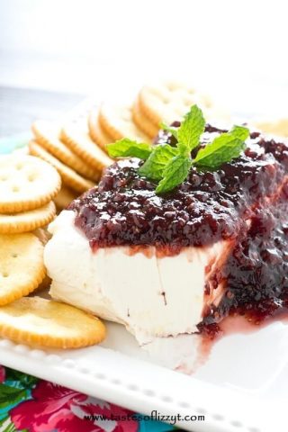 Raspberry Cream Cheese Dip {With a Jalapeno Raspberry Jelly!}