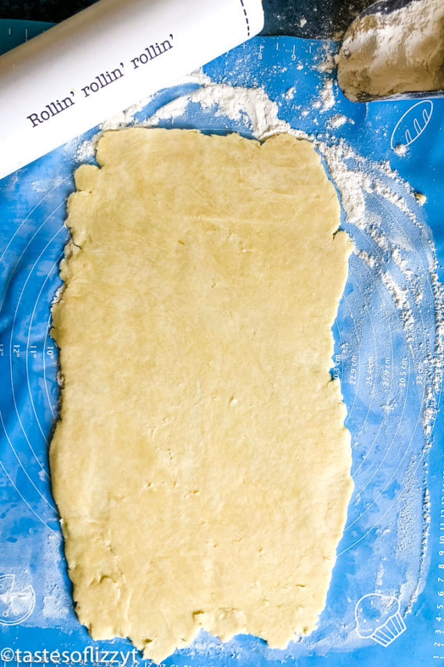 Cinnamon Roll Pie Crust Recipe {Easy Flaky Pie Crust with Cinnamon}