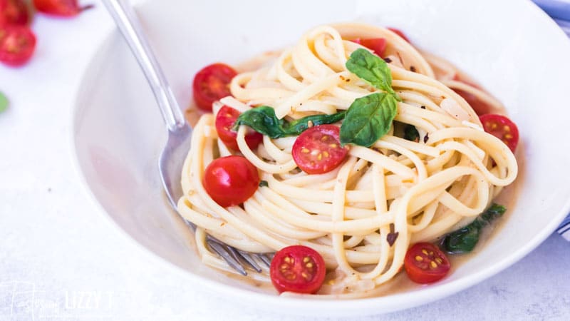 One Pot Pasta {Dinner in 20 Minutes} | Tastes of Lizzy T