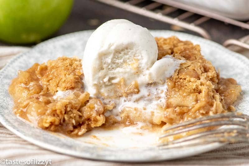 Easy Apple Crisp Recipe {Amish Apple Goodie} | Tastes of Lizzy T