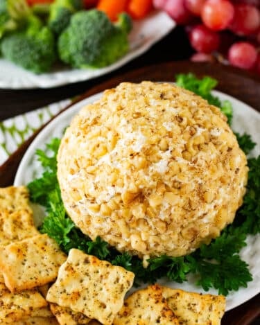 Garlic Cheese Ball (with Italian flavors) | Tastes of Lizzy T