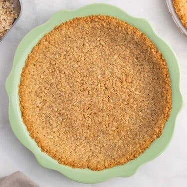 Oatmeal Pie Crust {Easy Recipe for Cream Pies} | Tastes of Lizzy T