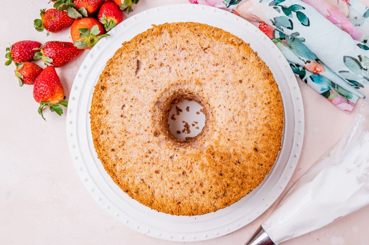 Strawberry Angel Food Cake Recipe